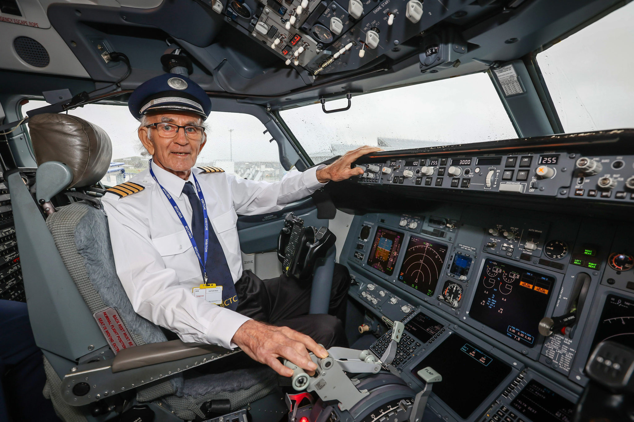 TUI MAKES VETERAN PILOTS BIRTHDAY WISH COME TRUE - Bournemouth Airport